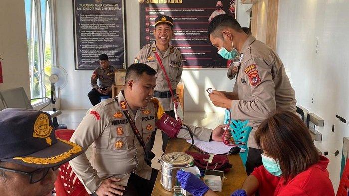 HUT Bhayangkara ke-77, Polres Manggarai Timur Gandeng PMI Gelar Bakti Kesehatan Donor Darah ...