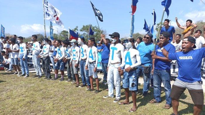 El Tari Memorial Cup, Lomblen Mania Setia Dukung Tuan Rumah Persebata ...