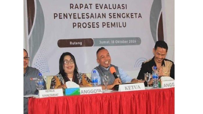 Delapan Poin Imbauan Bawaslu Manggarai ke Paslon Bupati dan Wakil Bupati Terkait Debat Publik ...