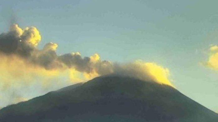 Aliran Lava Gunung Ile Lewotolok Mengarah ke Desa Amakaka Lembata - Pos ...