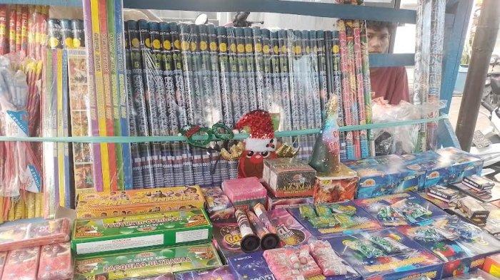 Penjual Petasan di Kota Kupang Akui Kantongi Ijin dari Kepolisian - Pos-kupang.com