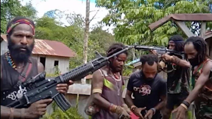 Komandan Sorong Samarai Gussby Waker Bantah Joni Botak Cs Pengkianat ...