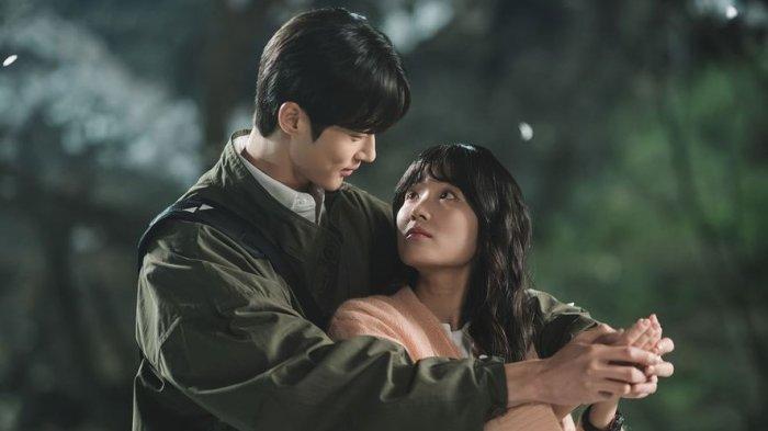 Profil Biodata Kim Hye Yoon dan Byeon Woo Seok Pemain Drama Korea ...