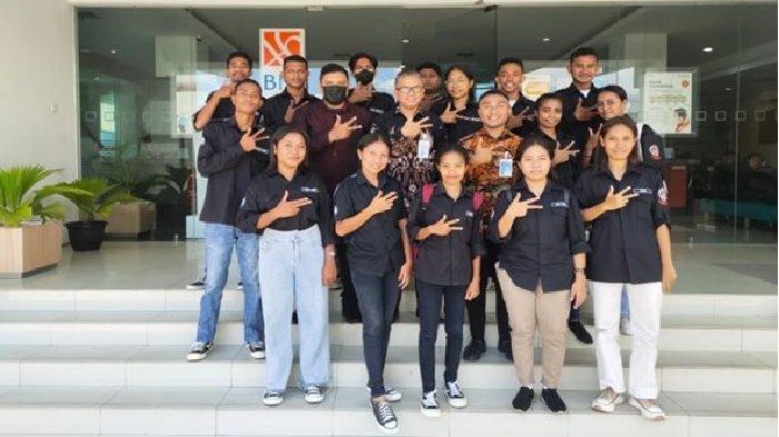 45 Mahasiswa Program Studi Ilmu Komunikasi Unipa Company Visit ke Bank BNI Cabang Maumere - Pos ...