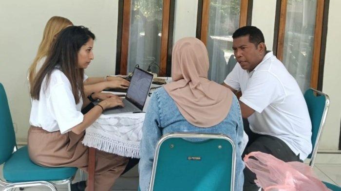 Simon Philips Ryfal Badjo: Semangat Hidup Penerima Dana Kompensasi dari ...