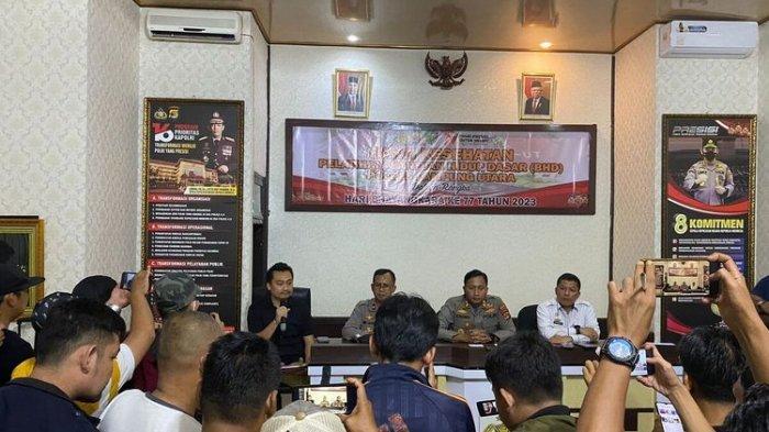 Tujuh Pegawai Disdukcapil Lampung Utara Terjaring OTT Pungli KTP - Pos ...