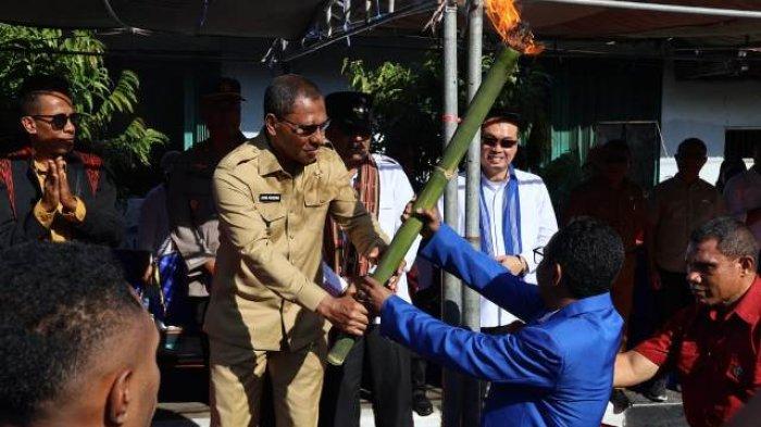 Wakil Gubernur NTT Johni Asadoma Lepas Peserta Prosesi Pawai Paskah ...