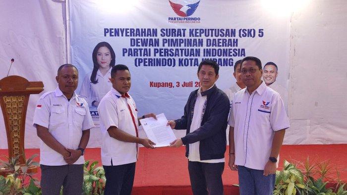 Benyamin Selan Pimpin DPD Perindo Kota Kupang, Pasang Target Satu Fraksi - Pos-kupang.com