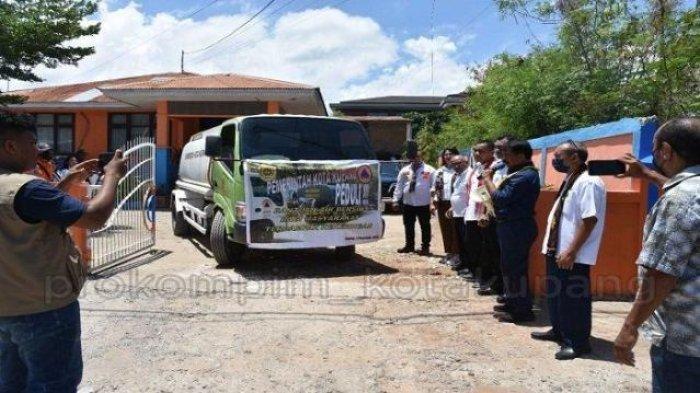 BPBD Kota Kupang Sudah Salurkan Air Bersih ke Warga Imbas Kekeringan - Pos-kupang.com