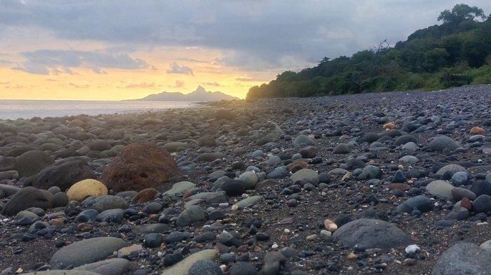 Wisata NTT, Pesona Pantai Iteng Manggarai di NTT, Bisa Lihat Indahnya ...