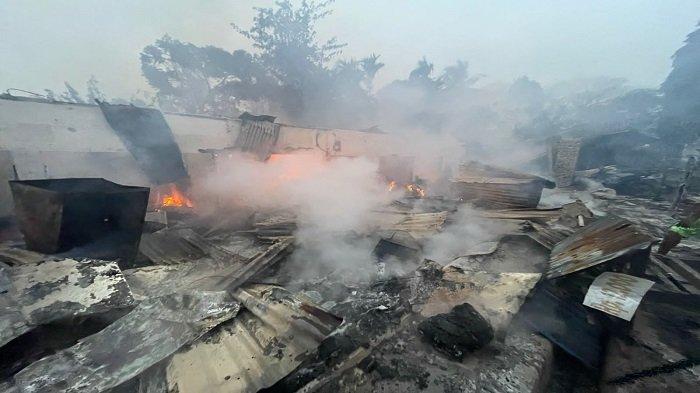 Pasar Oinlasi di Kabupaten TTS Terbakar Tiga Korban Tidur Sama-Sama di ...