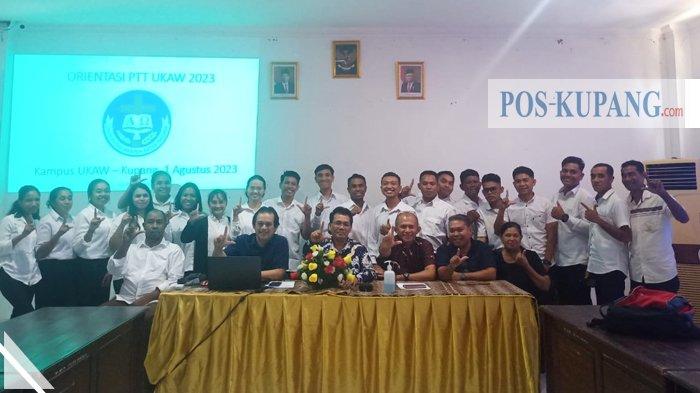 Pembekalan 20 PTT di UKAW Kupang, Ini Pesan Wakil Rektor - Pos-kupang.com