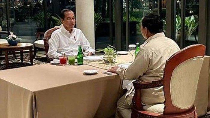 Presiden Jokowi – Prabowo Bertemu 4 Mata Sambil Makan Malam Bersama - Pos-kupang.com