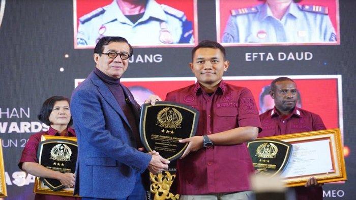 Petugas Imigrasi Atambua Raih Penghargaan Jusuf Adiwinata Award Tahun 2024 - Pos-kupang.com