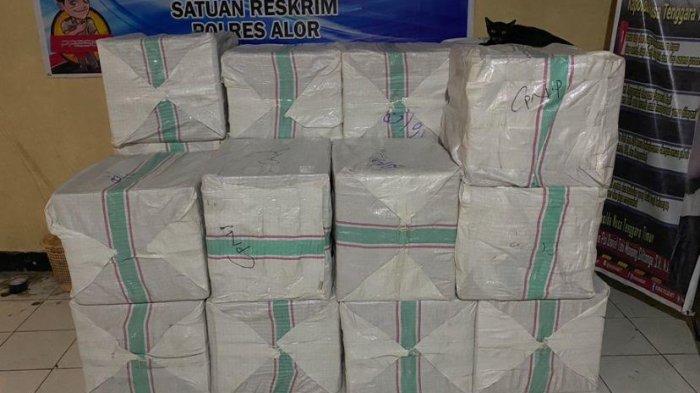 Polres Alor Amankan 86 Bal Rokok Ilegal Merk Cappuccino - Pos-kupang.com