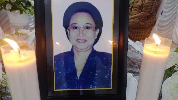 Erni Tallo Istri Mantan Gubernur NTT Piet Tallo Meninggal Dunia - Pos ...