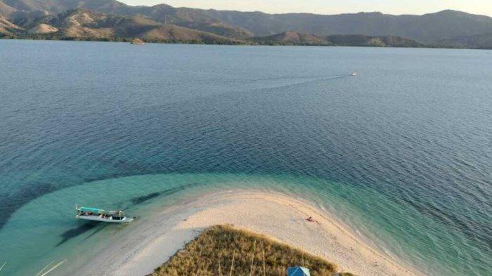Wisata NTT, Pulau Rutong di Ngada NTT, Wisatawan Bisa Berkemah di Alam ...
