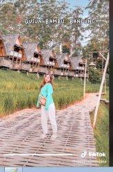 Video Viral TikTok Dusun Bambu, Resto Dusun Bambu, Bandung, Provinsi ...
