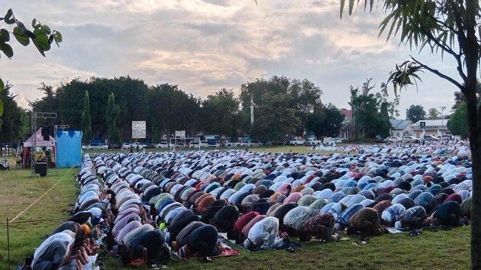 Umat Muslim Di Belu Ikut Sholat Idul Fitri 1445 H Ketua Mui Belu Ajak Patuh Kepada Orang Tua