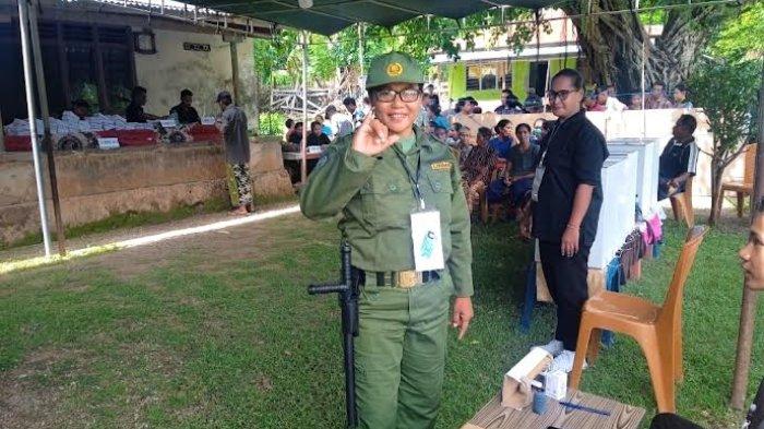 Bikin Kagum, Sarce Monika Fatu Jadi Komandan Linmas Pam TPS di Desa ...