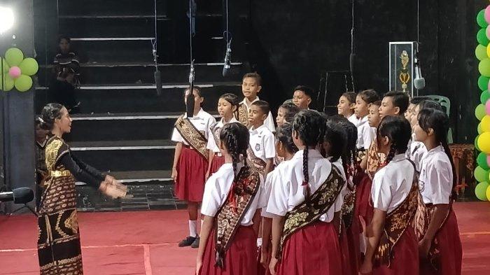 SD Inpres Oeba 1 Kota Kupang Tampil Memukau Bawakan Lagu Ele Moto - Pos ...
