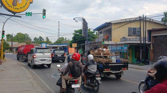 Timer Traffic Light Jalur Pertigaan Payeti Jadi Potensi Rawan ...