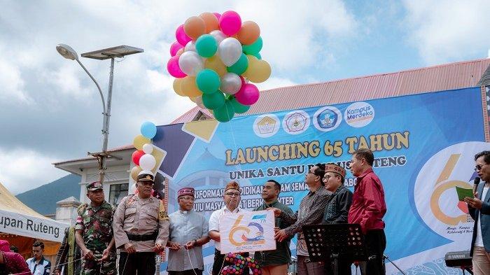 Meriah Launching Dies Natalis Unika Santo Paulus di Alun-Alun Kota ...