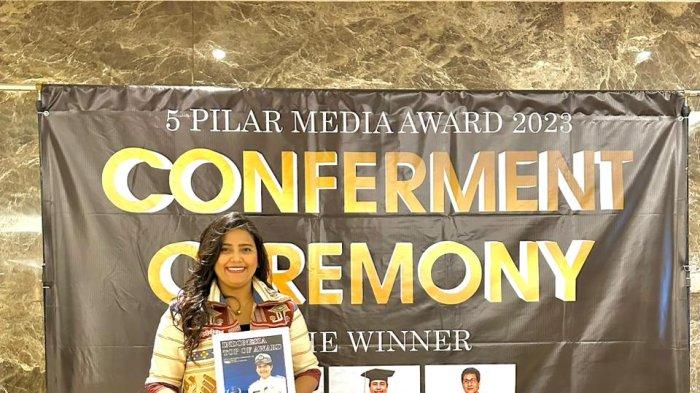 Kepsek SMK Pelayaran Kupang Raih Penghargaan Tingkat Nasional - Pos ...