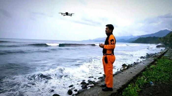 Tim SAR Gabungan Gunakan Drone Cari Nelayan Hilang di Pantai Selatan ...