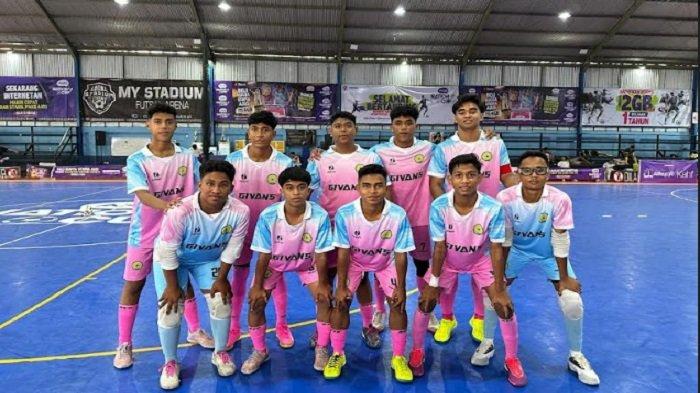 Tim Futsal SMAK Giovanni Kupang Juara Dua Turnamen AXIS Nation Cup di ...