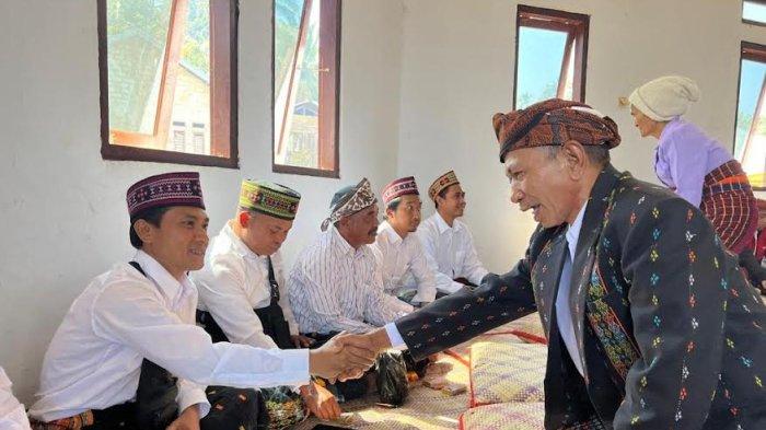Warga Poco Leok Sambut Hangat PLN NTT dalam Upacara Adat Penti - Pos-kupang.com