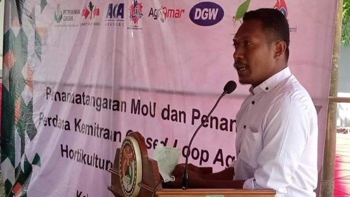 Yance Maring, Petani Sukses Siap Tarung di Pilkada 2024 Sikka Sebagai Orang Nomor Dua - Pos ...