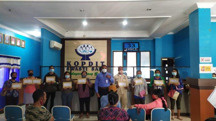 General Manager Kopdit Swasti Sari Serahkan Daperma Rp 2 Miliar kepada ...