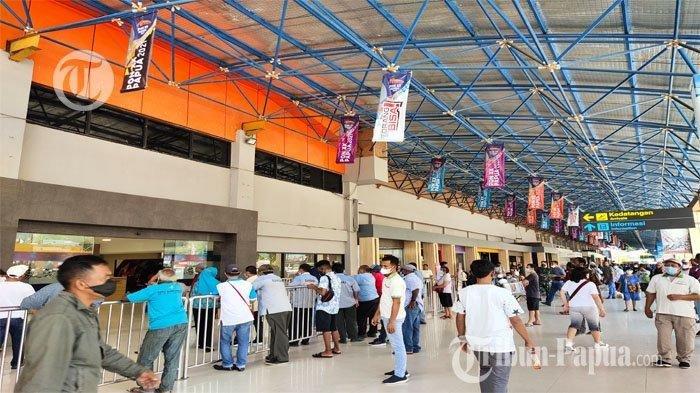 Pintu Masuk PON XX Papua, Bandar Udara Theys Eluay Sentani Jayapura ...