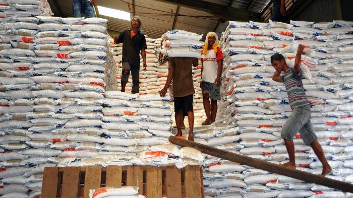 Reuters Soroti Mahalnya harga Beras di Indonesia yang Menambah Derita Rakyat Miskin - Pos-kupang.com