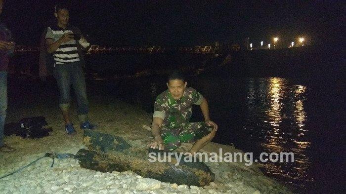 Pemancing Temukan Bom 50 Kg Aktif di Tepi Sungai, Ini Kronologinya - Pos-kupang.com