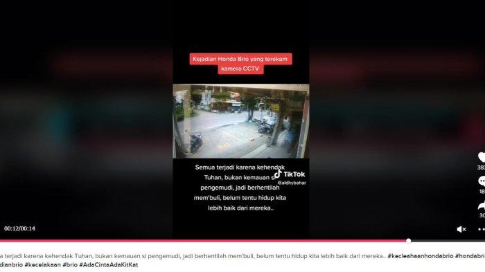 Video Viral TikTok Terjadi Kecelakaan Mobil Honda Brio vs Sepeda Motor ... Video Viral TikTok Terjadi Kecelakaan Mobil Honda Brio vs Sepeda Motor ...