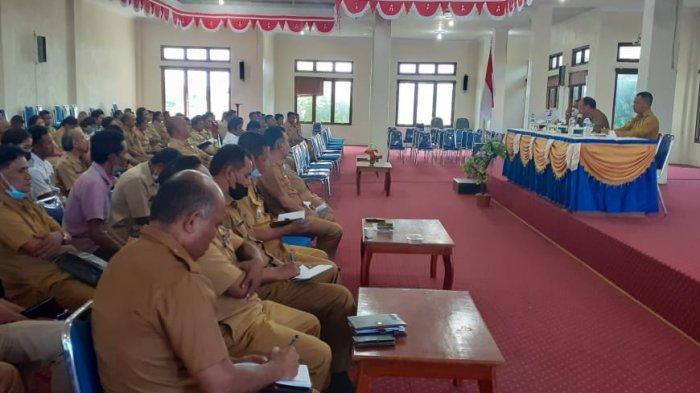 Bupati Sumba Barat Minta Kades Belajar Ke Desa Tebara Saat Pimpin Rakor ...