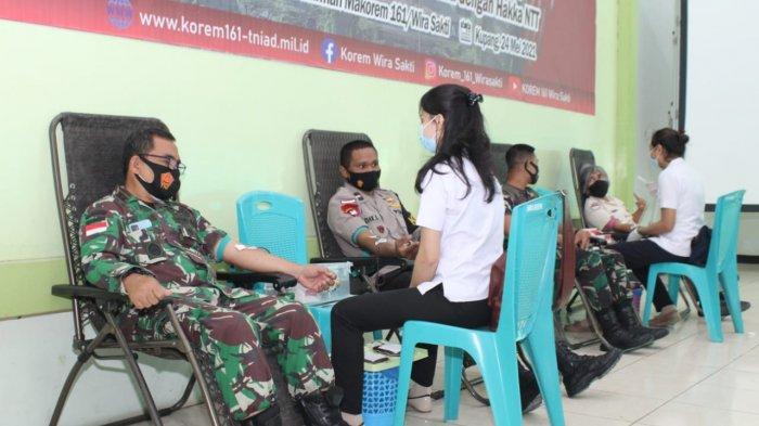 Aksi Kemanusian Ini Dilakukan Kodam IX/Udayana, Korem 161/WS Sambut HUT ke-64, Gabungan TNI ...