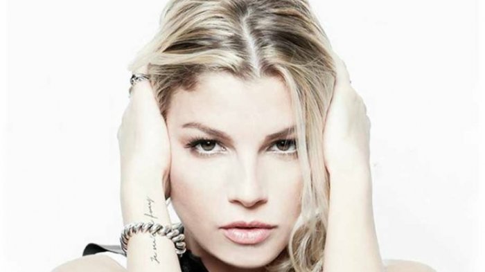 ASTAGA, Penari Latar Ini Raba-raba Bagian Vital Penyanyi di Atas ...