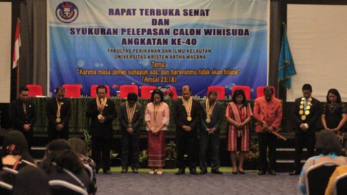 Fakultas Perikanan dan Ilmu Kelautan Rayakan HUT ke 18 Rektor UKAW Beri ...