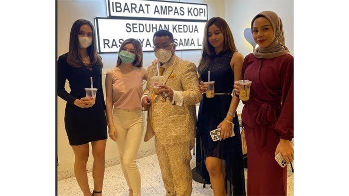 Asisten Pribadi Hotman Paris Bekurang Satu , Iqlima Kim Mundur dan Kini ...