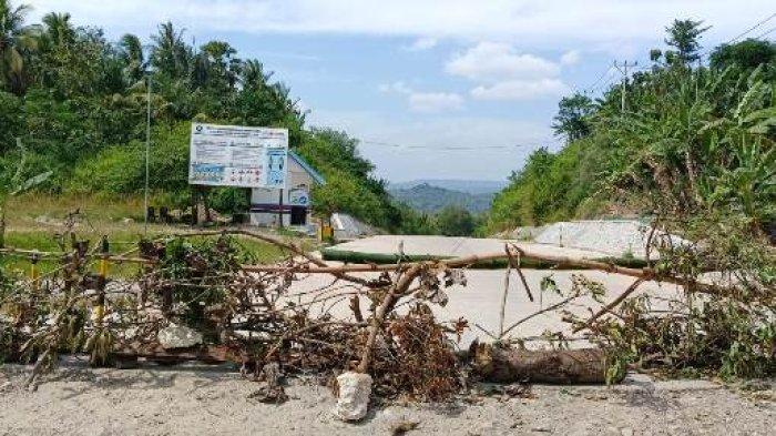 BWS NT II Respon Penutupan Jalan Masuk ke Bendungan Tefmo-Manikin - Pos ...