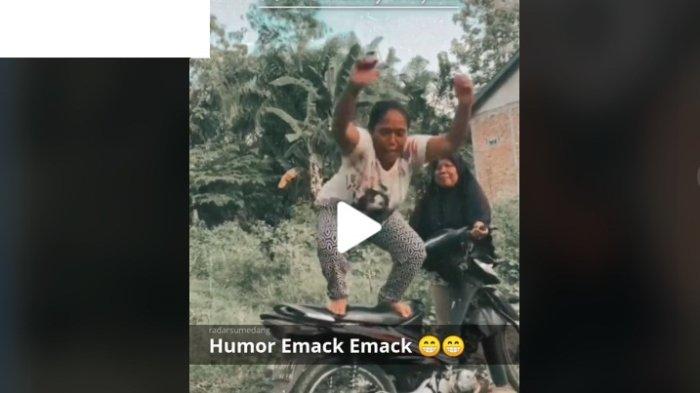 Viral TikTok :Aksi Emak-Emak Lansia Lompat Sadel Motor, Jangan Ditiru.Sangat Berbahaya bagi ...