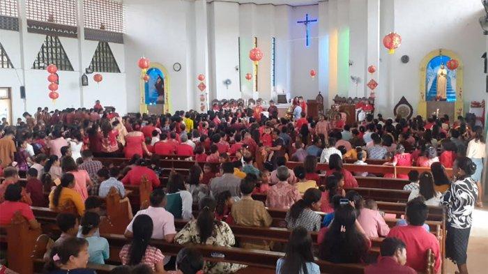 Umat Katolik Kalabahi Rayakan Imlek - Pos-kupang.com