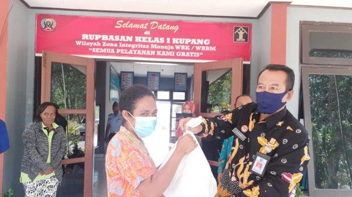 Kantor Rupbasan Kelas 1 Kupang Kembali Bagi-Bagi Sembako Kepada ...