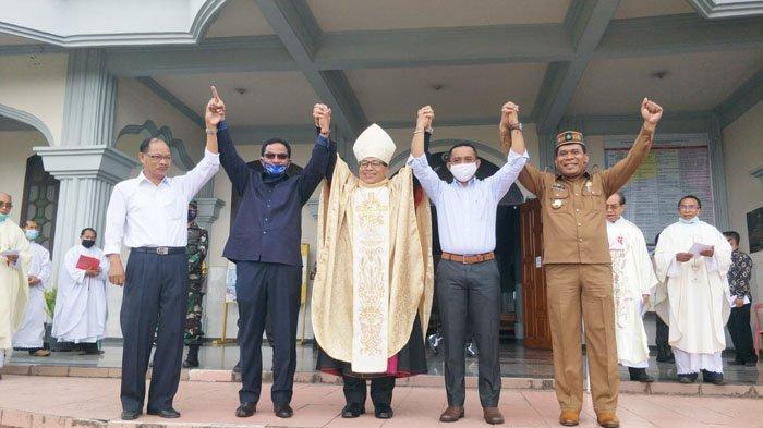 Keuskupan Ruteng Gelar Misa Perutusan dan Deklarasi Pilkada Damai - Pos ...