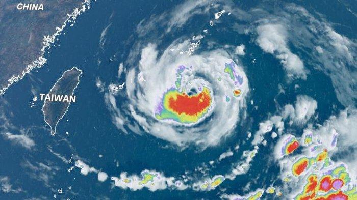 Topan In-fa Menguat di Samudera Pasifik, Jepang, Taiwan, dan China ...
