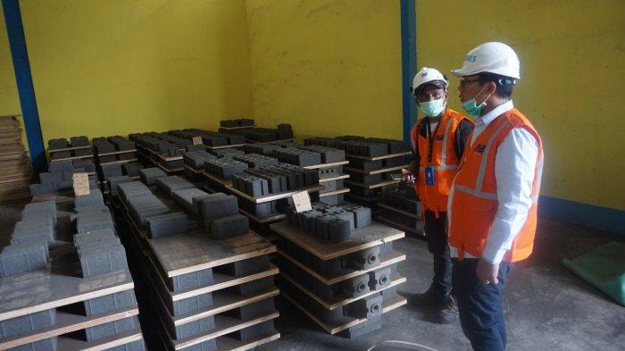 Sehari 10.000 Batako, Limbah Batu Bara PLTU Ropa Ende Tingkatkan Ekonomi Masyarakat - Pos-kupang.com