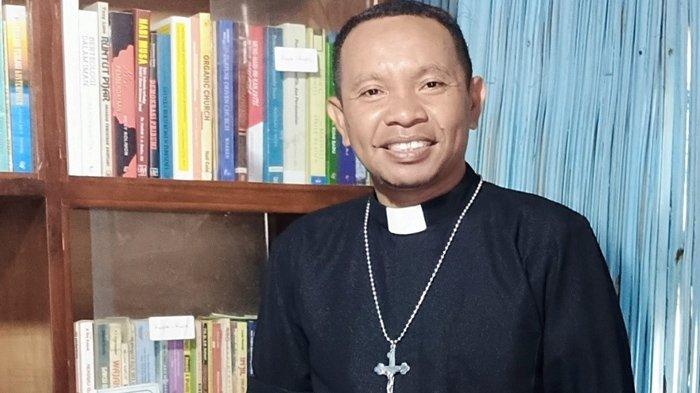 Renungan Harian Kristen 16 Oktober 2024, Keluarga yang Saling Menopang Pelayanan - Pos-kupang.com